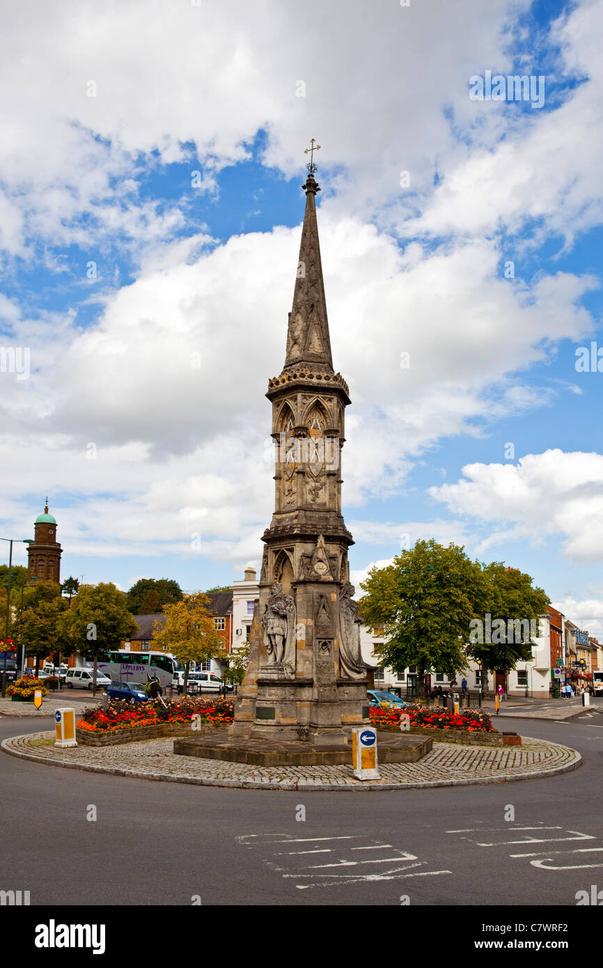 Banbury Cross in Oxfordshire UK Stock Photo - Alamy