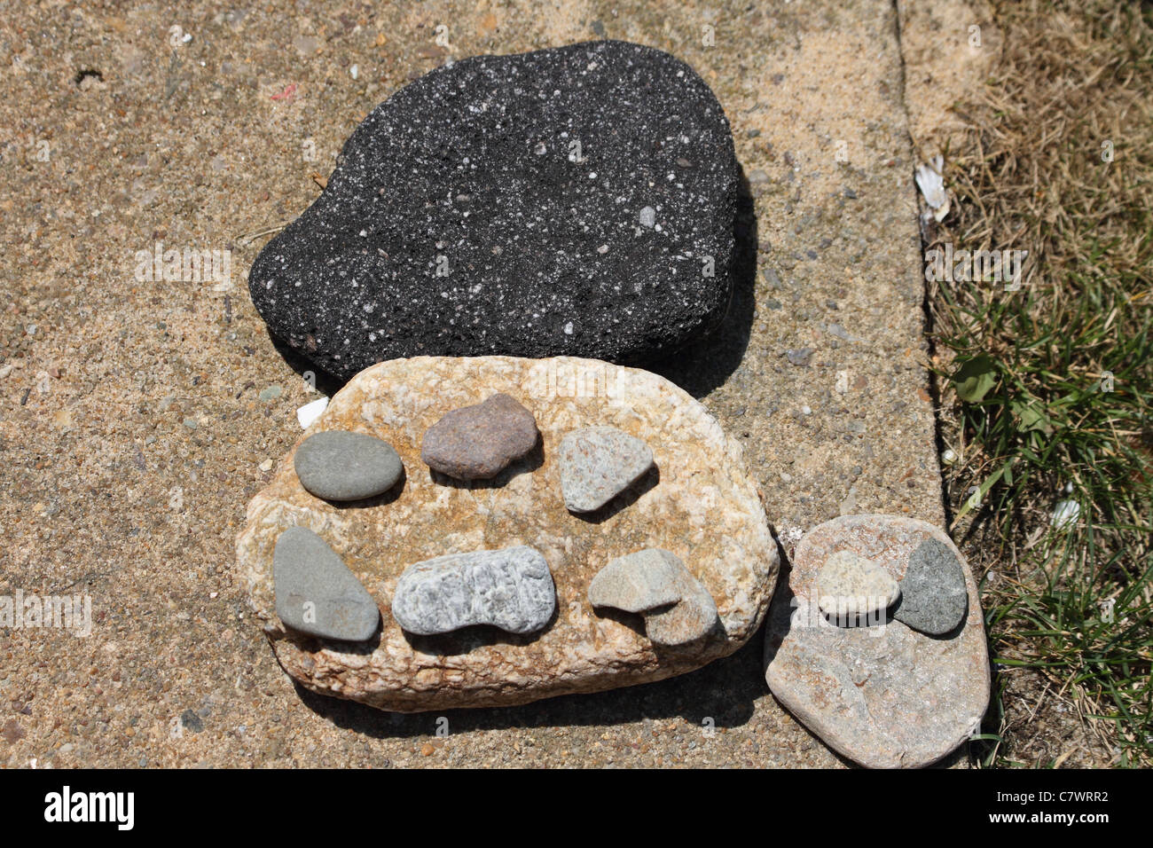 rocks computer patio rock keyboard rock mouse Stock Photo - Alamy