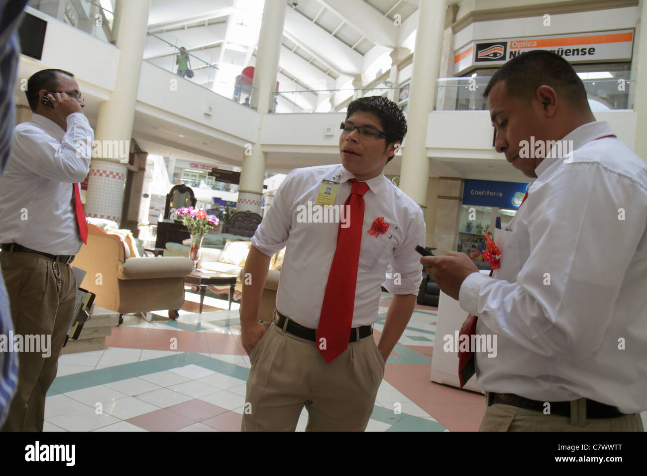 Managua Nicaragua,Central America,Metrocentro,shopping shopper shoppers ...