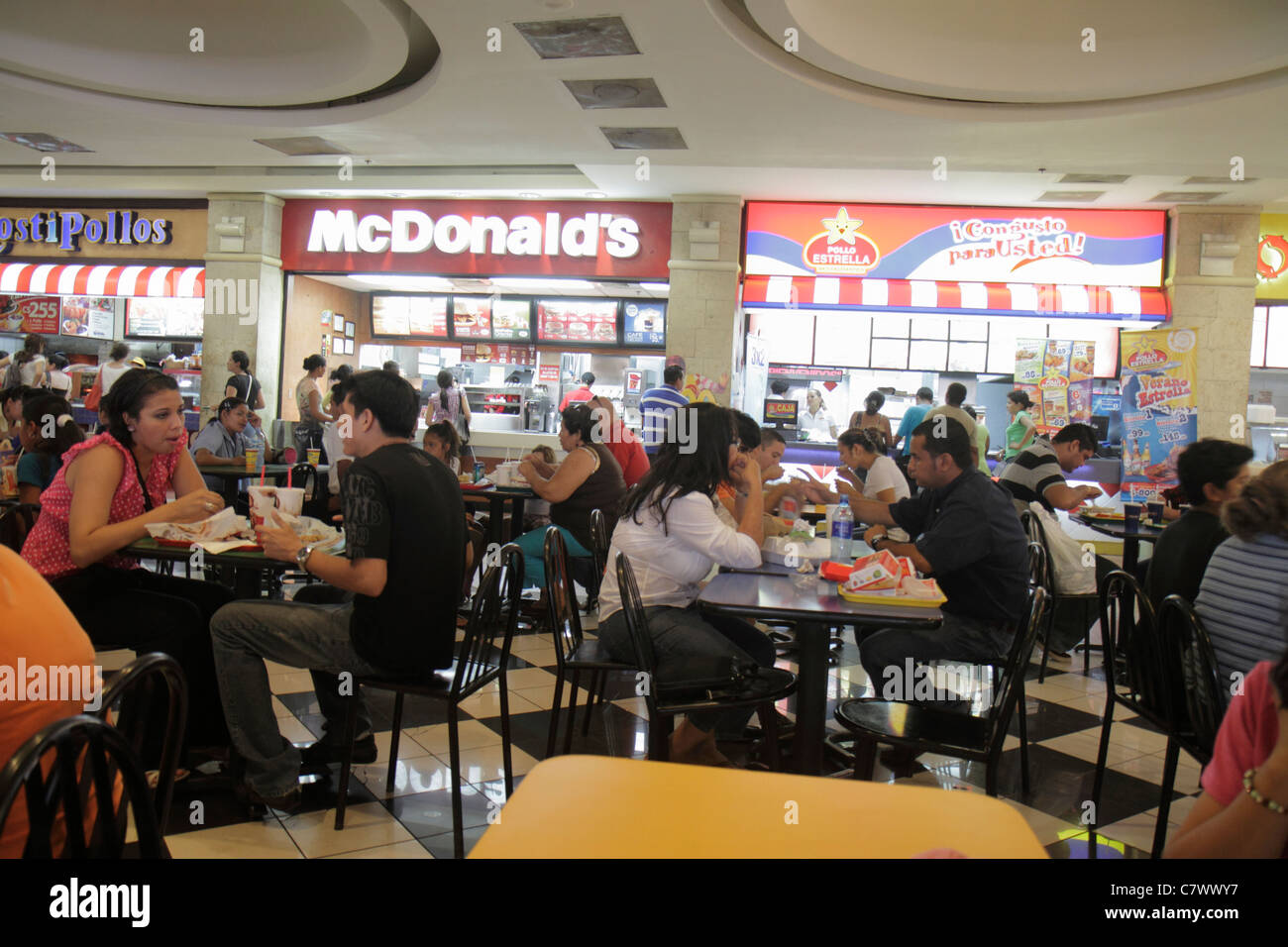 Managua Nicaragua,Central America,Metrocentro,shopping shopper shoppers ...