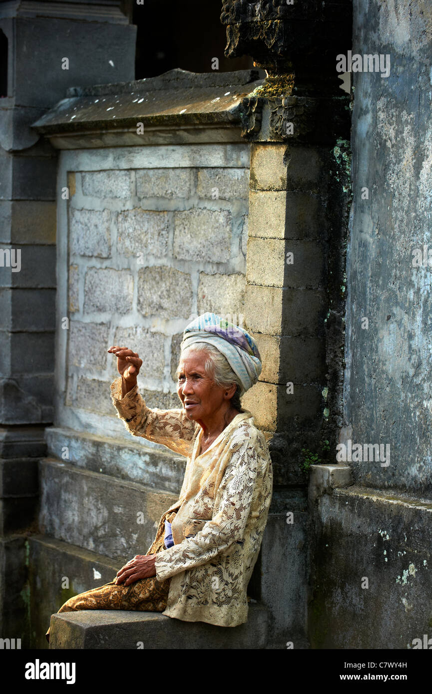 Balinese old woman bali hi-res stock photography and images - Alamy