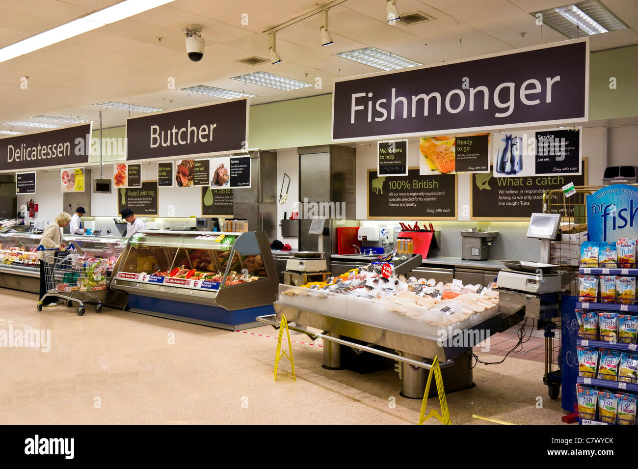 Supermarket counters hi-res stock photography and images - Alamy