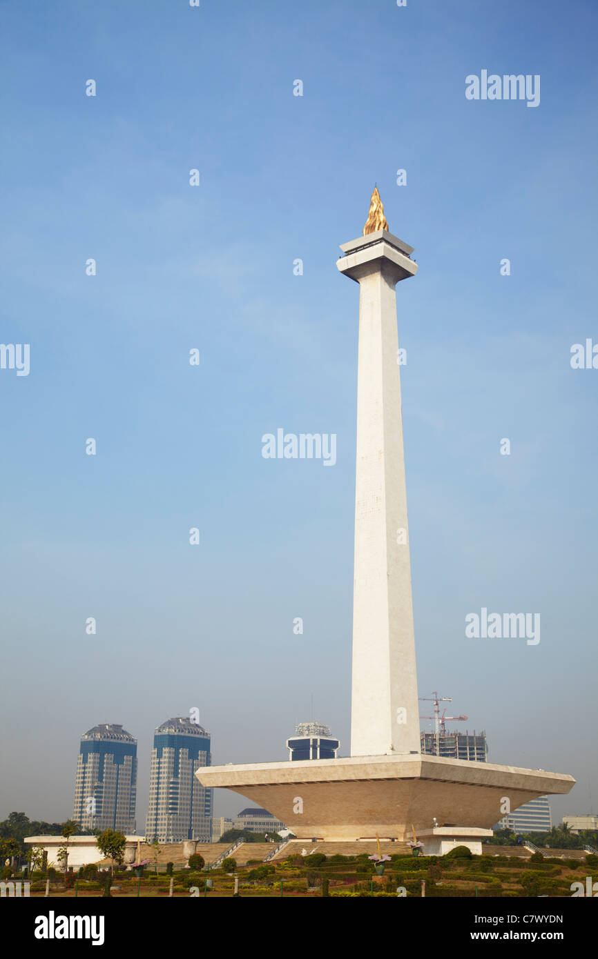 National monument merdeka square hi-res stock photography and images ...