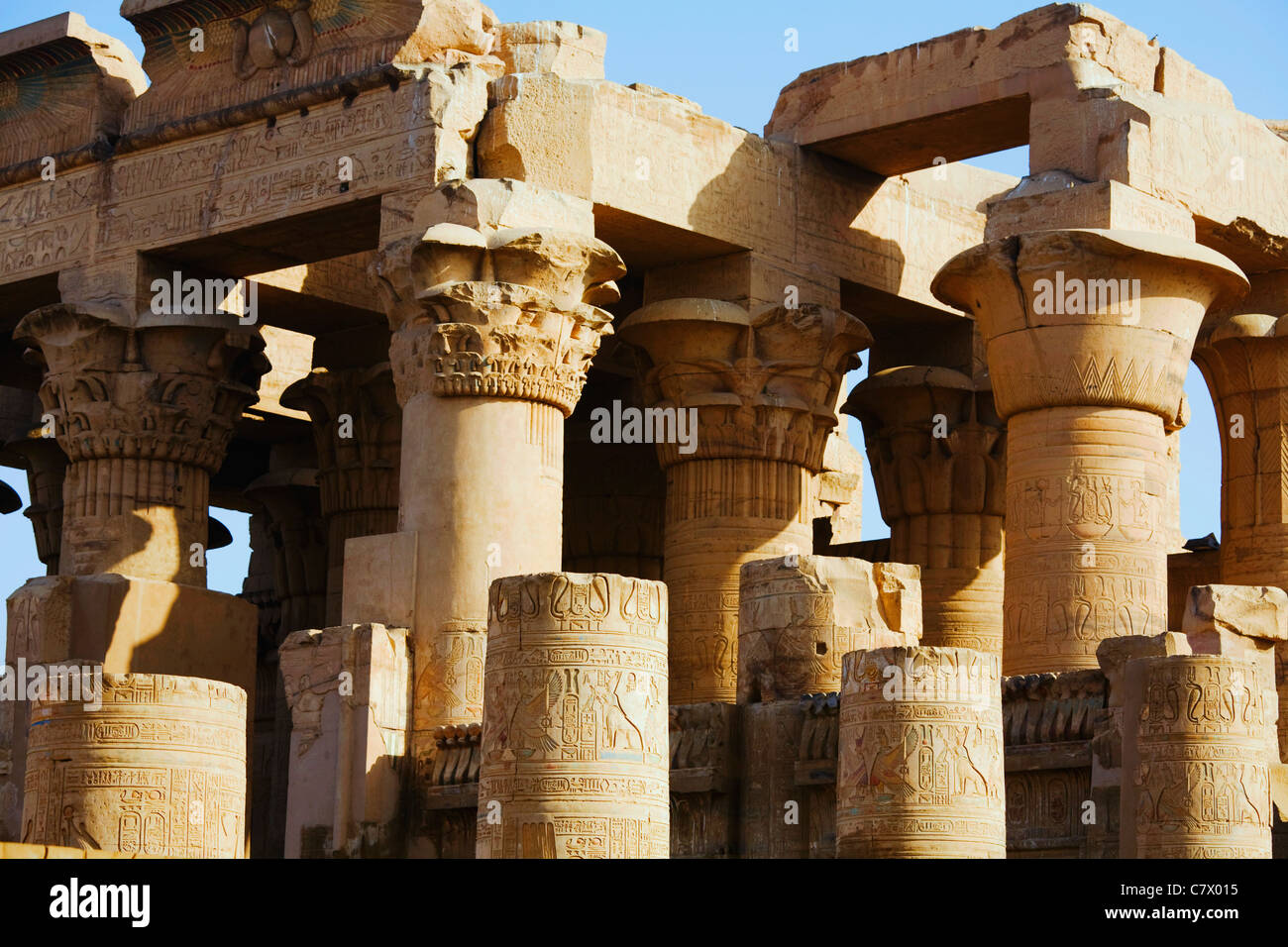 Egypt temple ruin columns decorations hi-res stock photography and ...