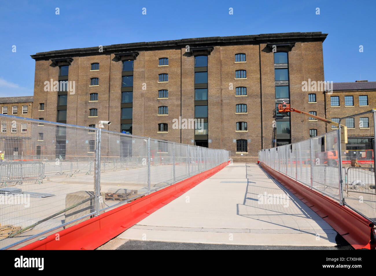 Central Saints Martins London Kings Cross College of Art & Design UAL ...