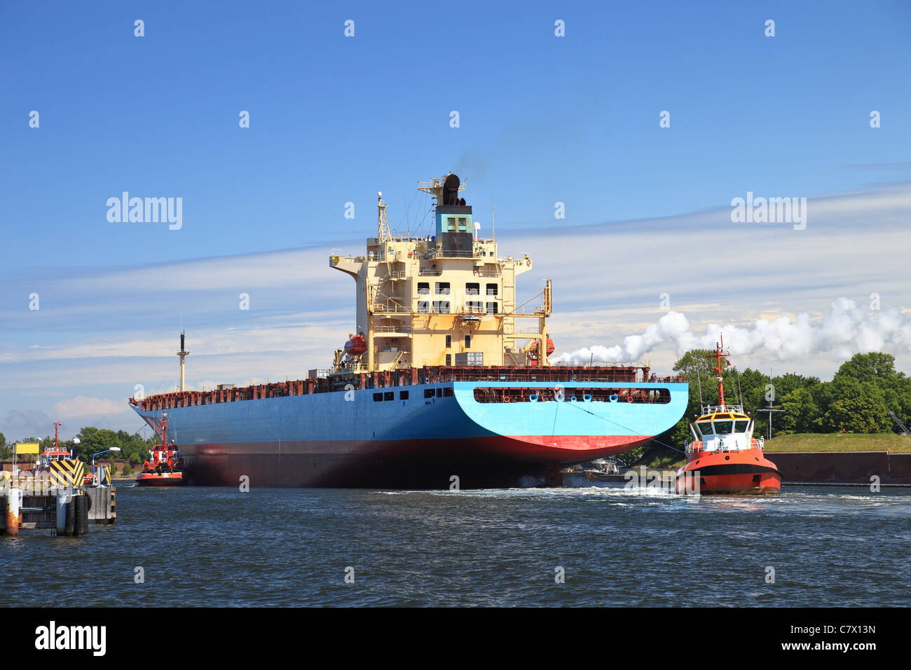 Port authority tug boat hi-res stock photography and images - Alamy