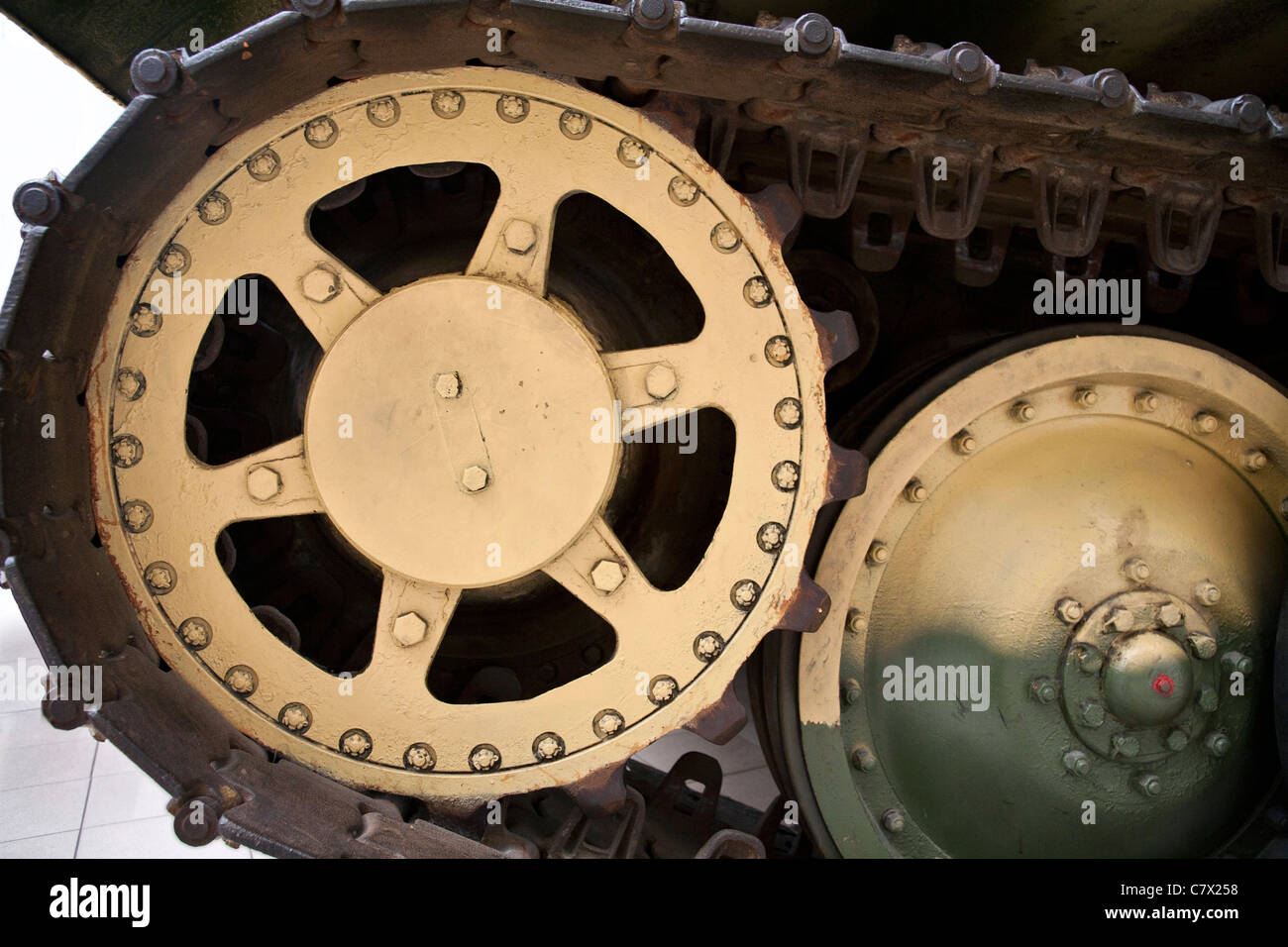 Tank tracks hi-res stock photography and images - Alamy