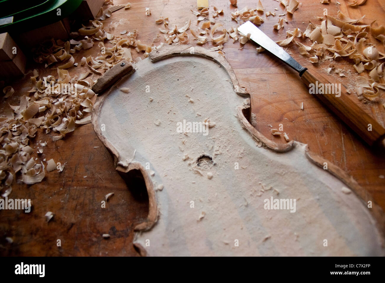 Luthiers workshop hi-res stock photography and images - Alamy