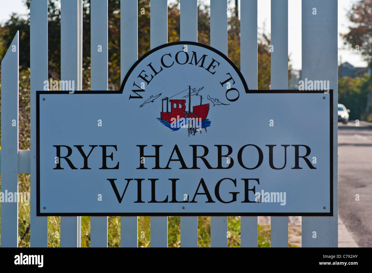 Welcome to our village sign uk hi-res stock photography and images - Alamy