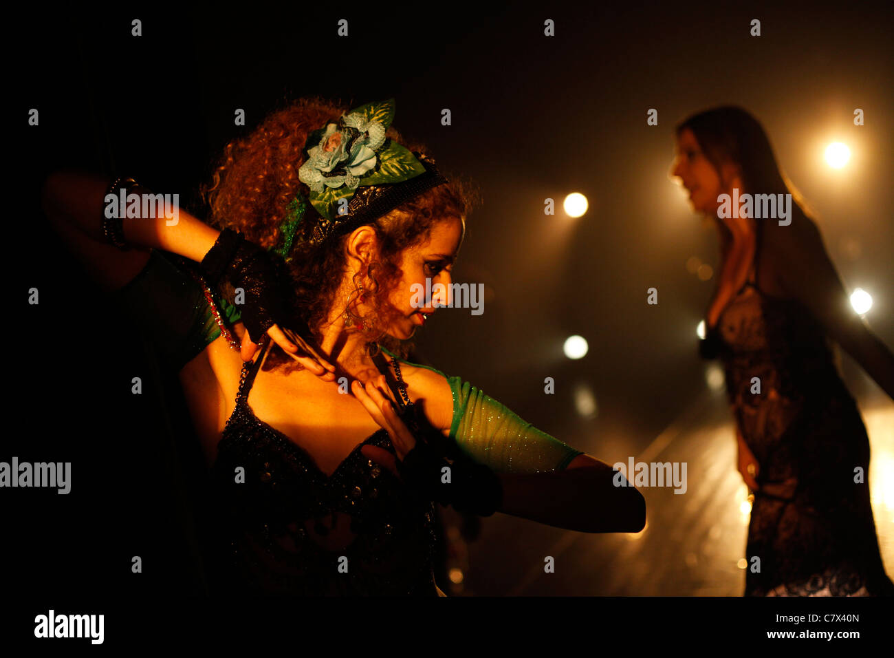 Israel tel aviv belly dancer hi-res stock photography and images - Alamy