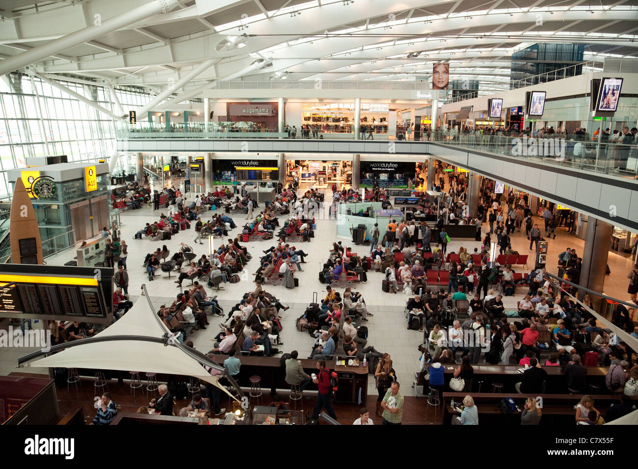 Airport departure overview hi-res stock photography and images - Alamy