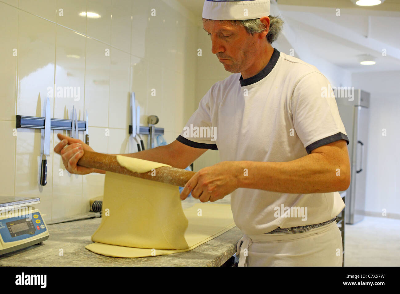 pastry chef cooking Stock Photo - Alamy