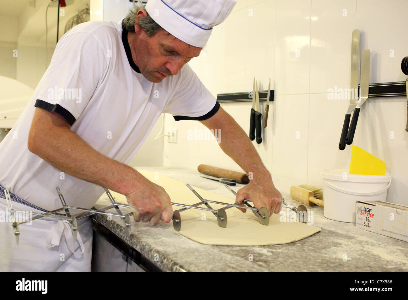 pastry chef cooking Stock Photo - Alamy