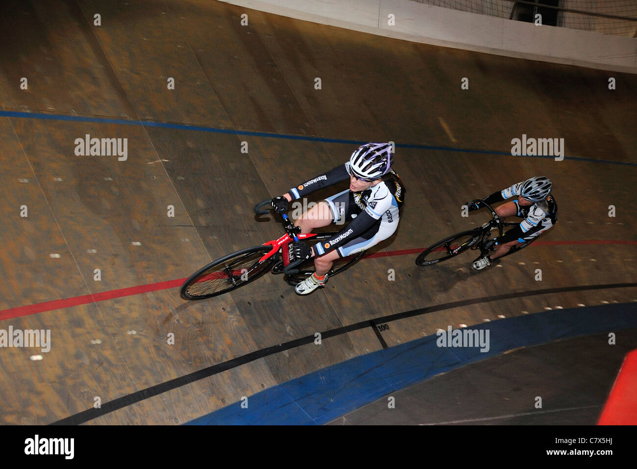 Velodrome track racing Stock Photo - Alamy