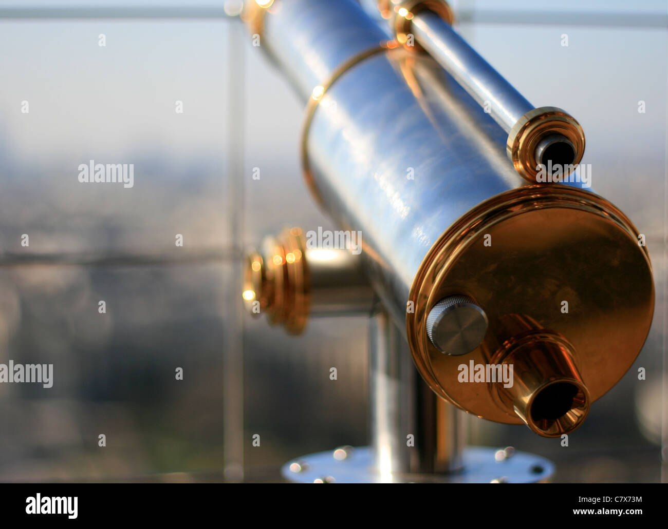 Telescope on observation tower hi-res stock photography and images - Alamy