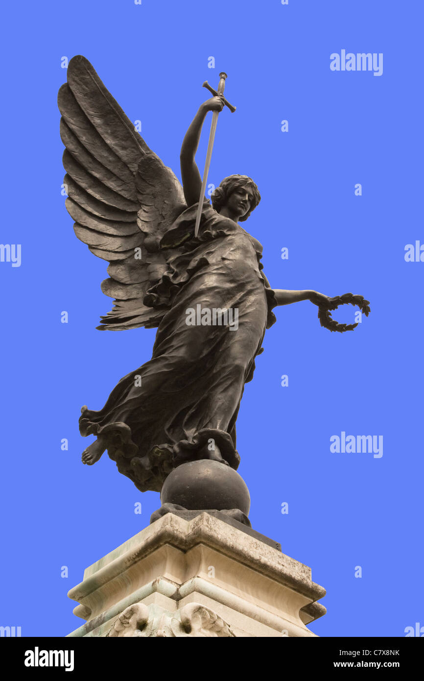 Winged victory bronze statue hi-res stock photography and images - Alamy