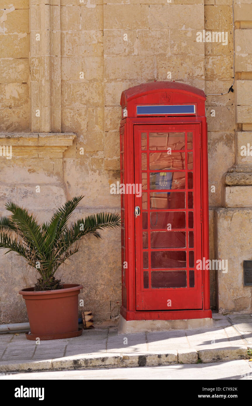 Building facade red telephone hi-res stock photography and images - Alamy