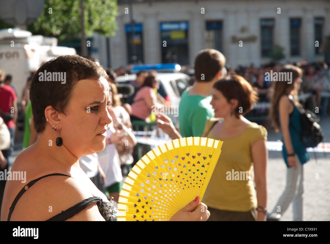 Lady fans hi-res stock photography and images - Alamy