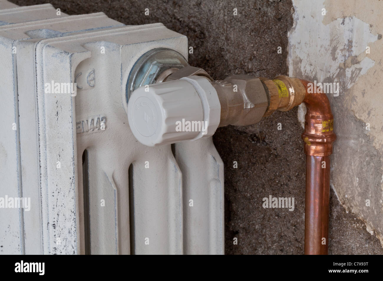 Radiator pipes hi-res stock photography and images - Alamy