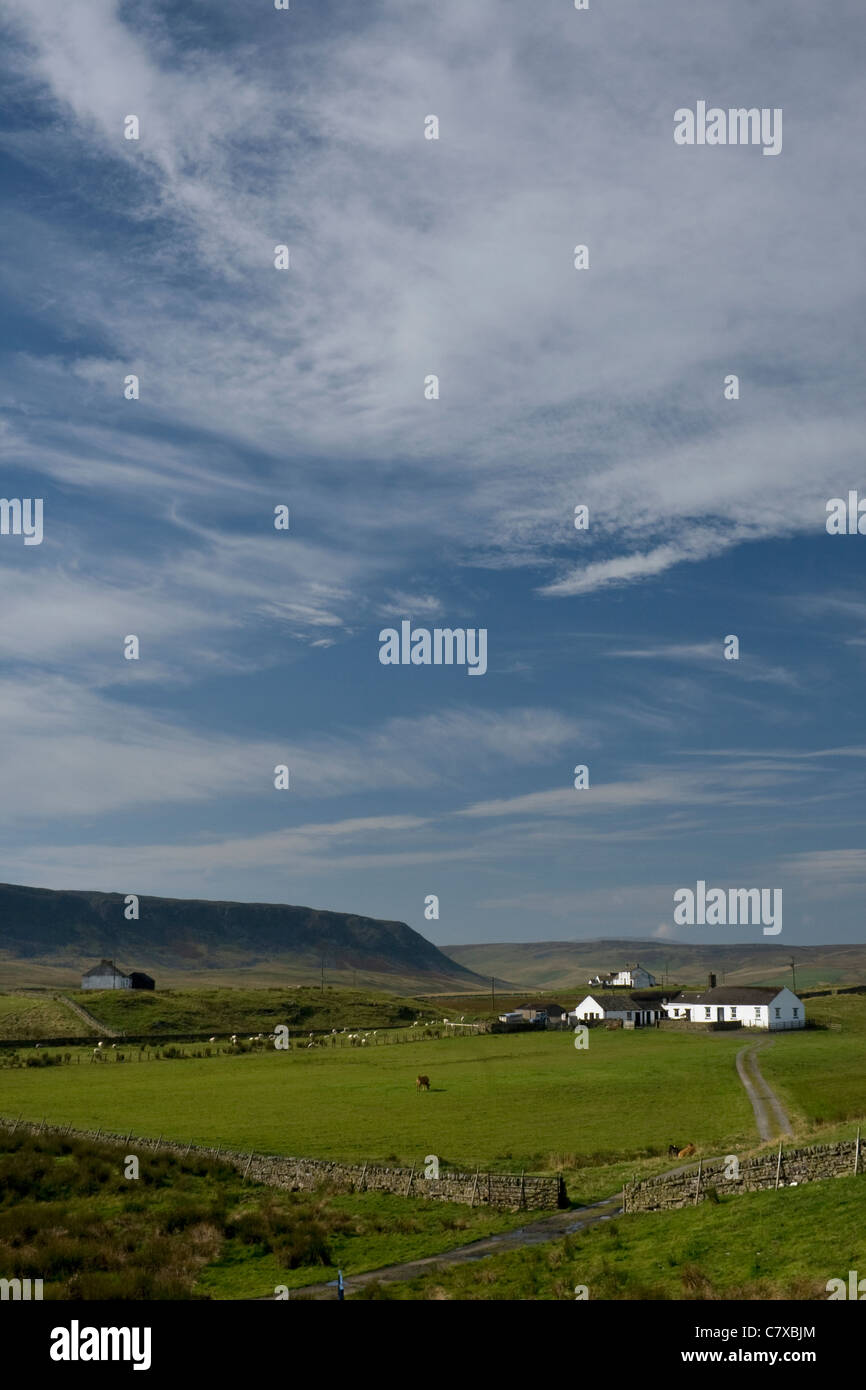 Remote Hill Farm High Resolution Stock Photography and Images - Alamy
