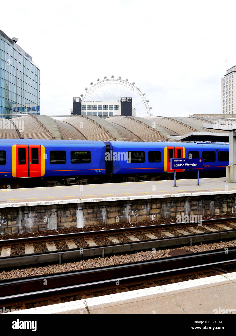 Waterloo railway station london train commuter platform network system ...