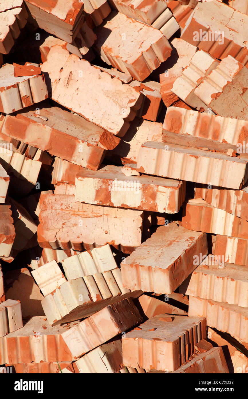 Stack red clay bricks hi-res stock photography and images - Alamy