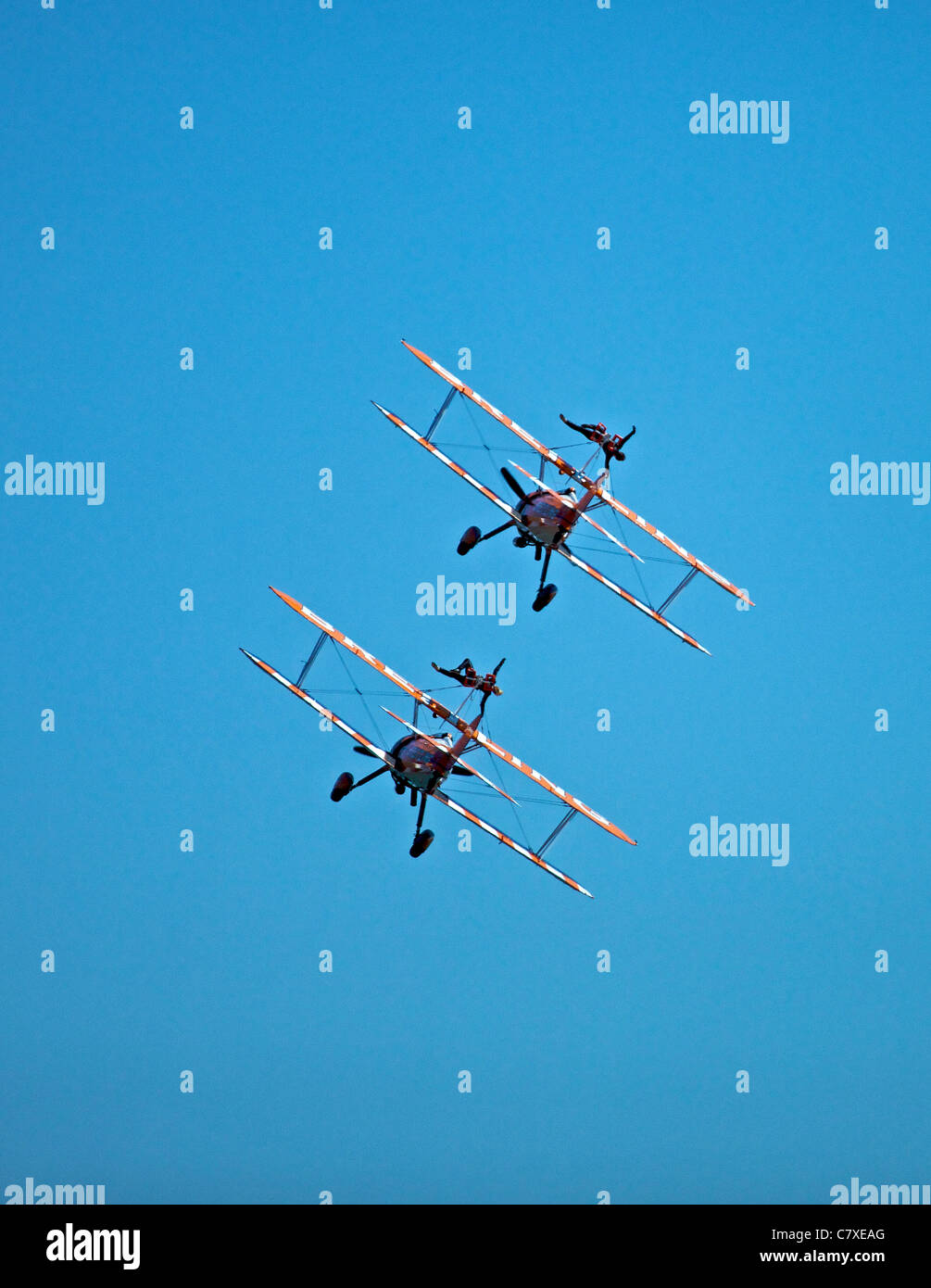 Aircraft formations hi-res stock photography and images - Alamy