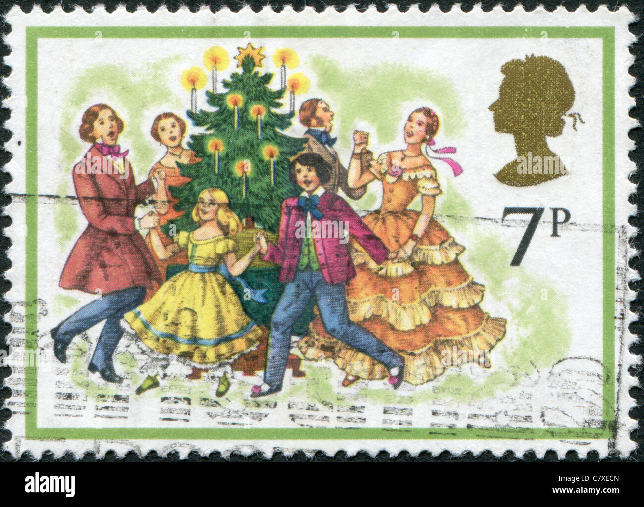 UNITED KINGDOM - 1978: A stamp printed in England, is shown Carolers ...
