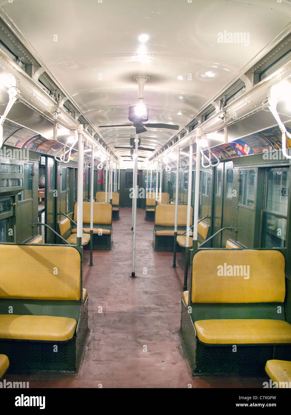 New York Transit Museum gallery Stock Photo - Alamy