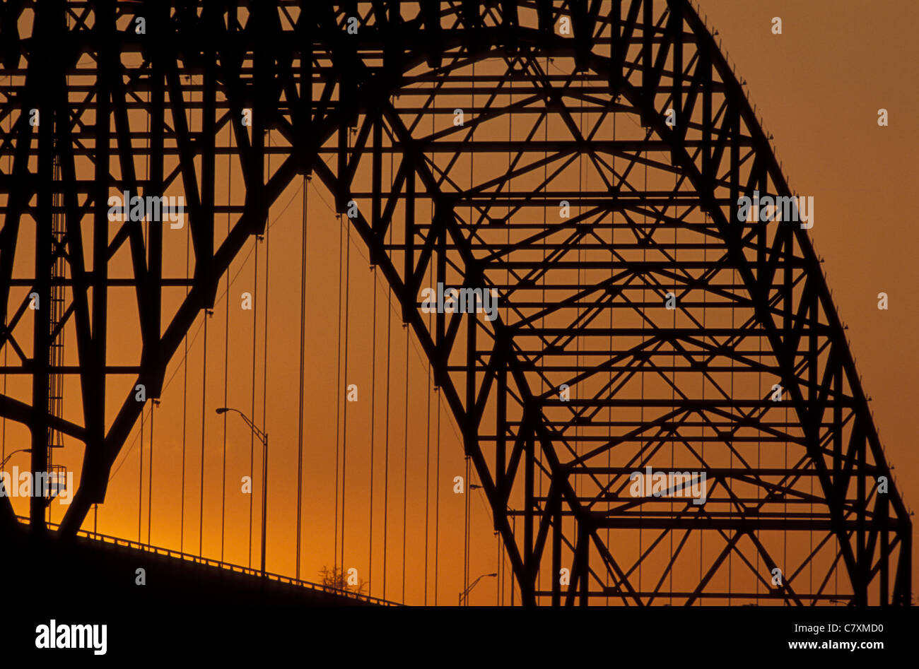 Memphis bridges hi-res stock photography and images - Alamy