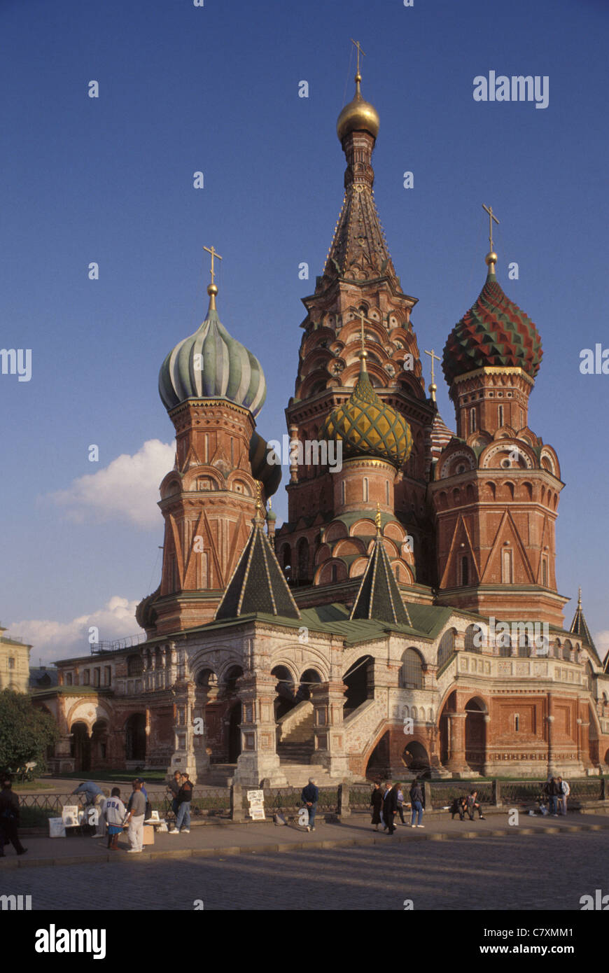 Domes st basil cathedral hi-res stock photography and images - Alamy