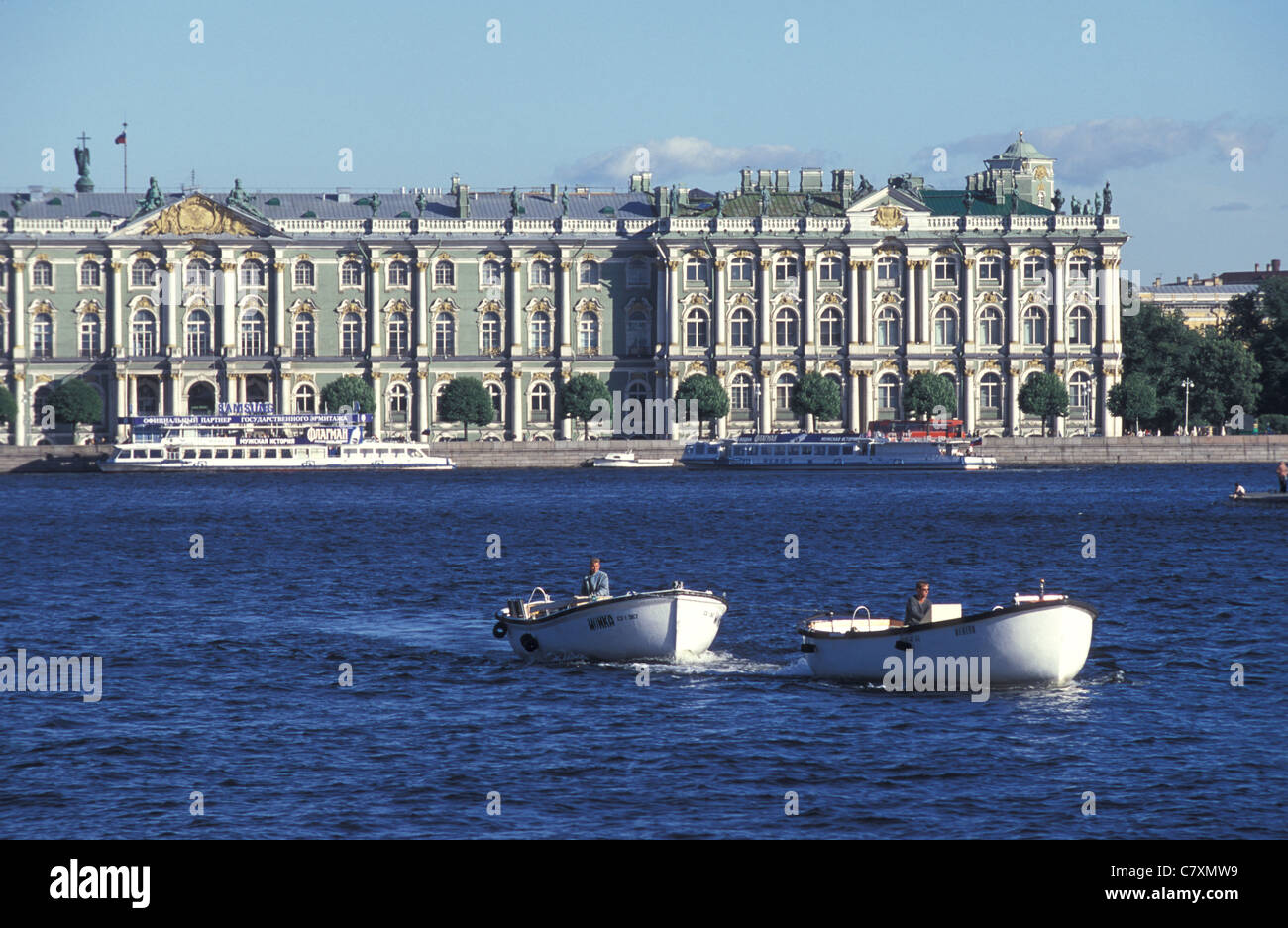 Russia winter palace hi-res stock photography and images - Alamy