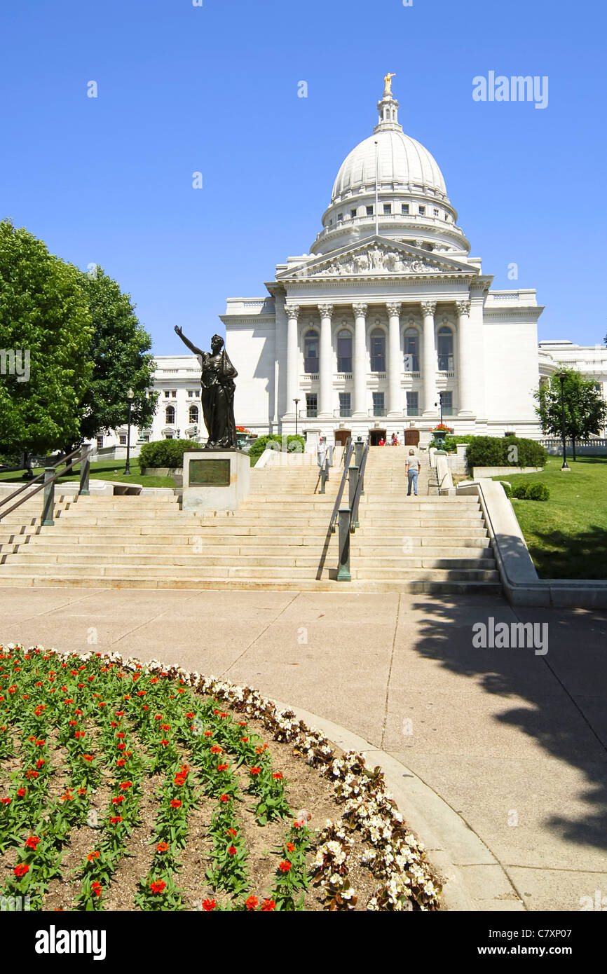 Capitol building madison wisconsin wi hi-res stock photography and ...
