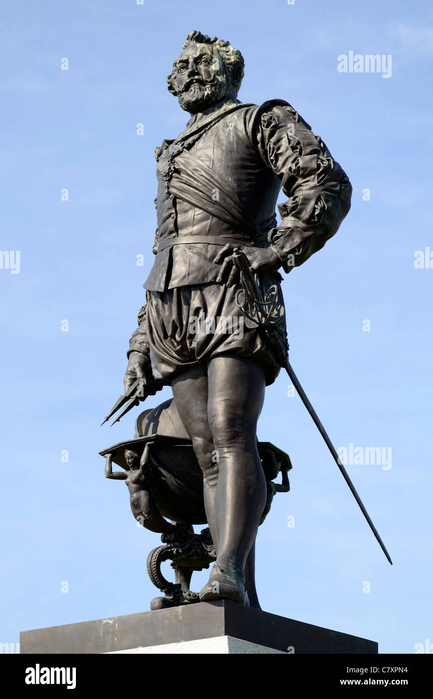 Sir Francis Drake statue Plymouth Hoe Devon UK Stock Photo - Alamy