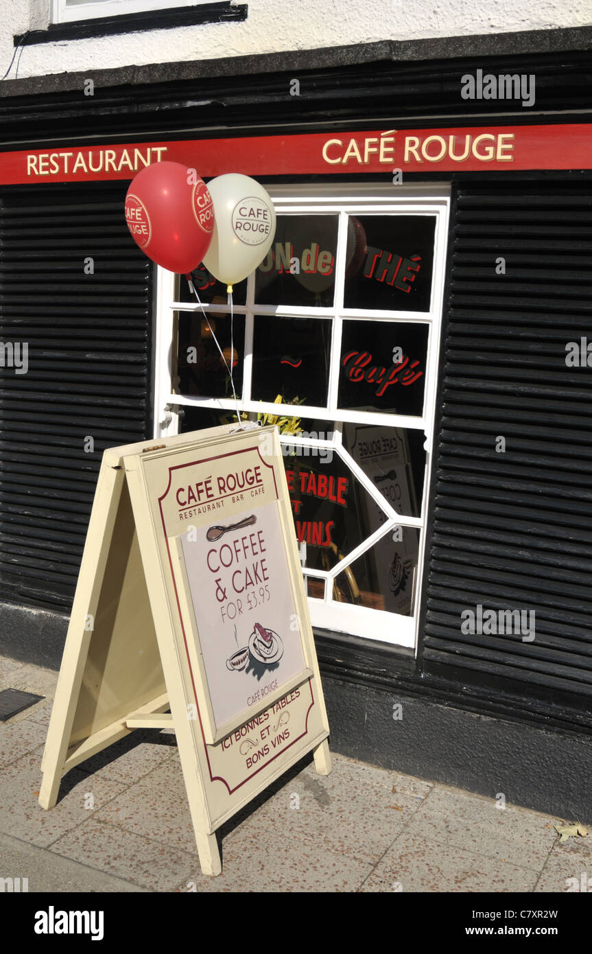 Cafe Rouge French restaurant Stock Photo - Alamy