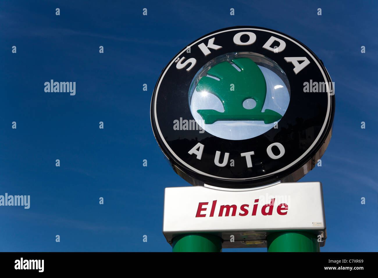Skoda service hi-res stock photography and images - Alamy