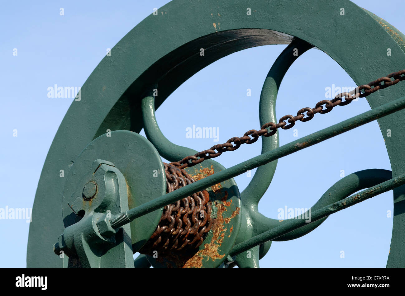 Victorian winch hi-res stock photography and images - Alamy