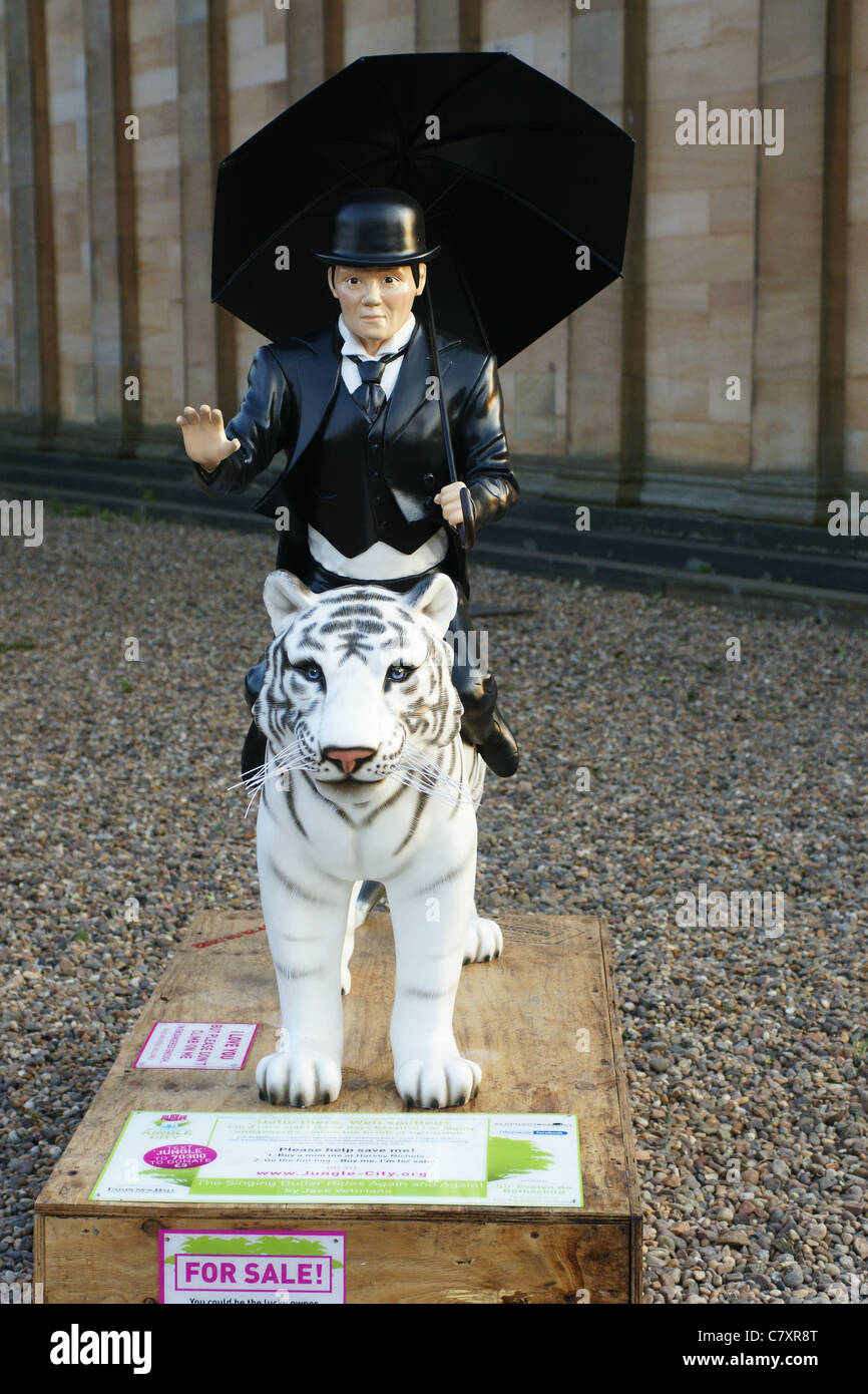 The Singing Butler Wallpaper