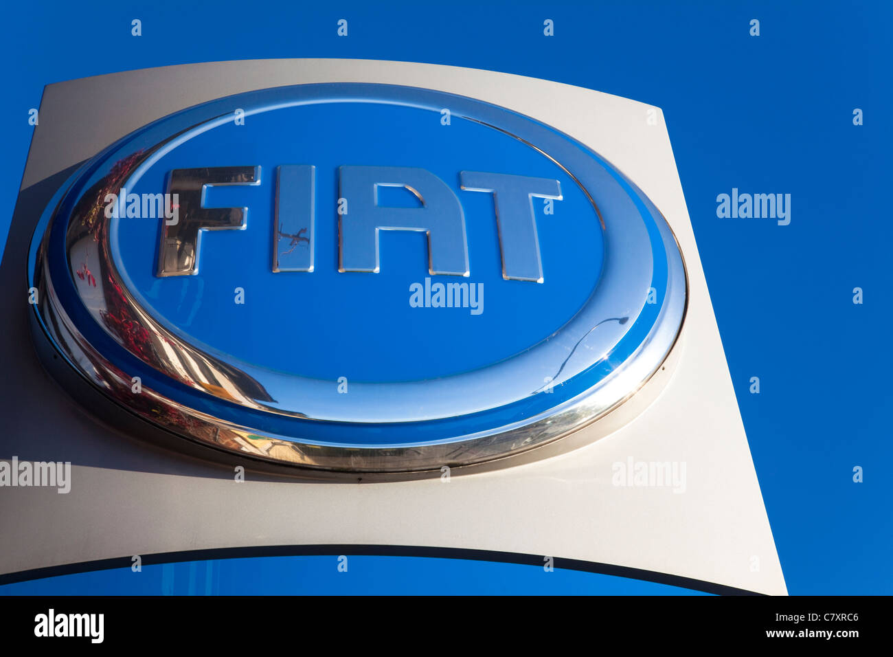 Fiat sign hi-res stock photography and images - Alamy