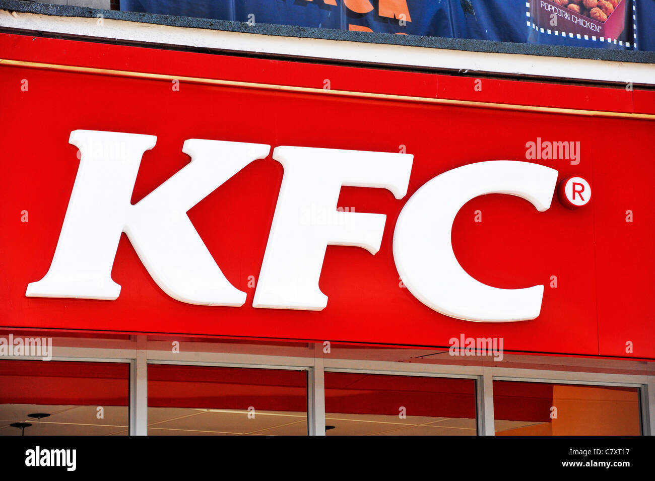Kfc kentucky fried chicken logo hi-res stock photography and images - Alamy