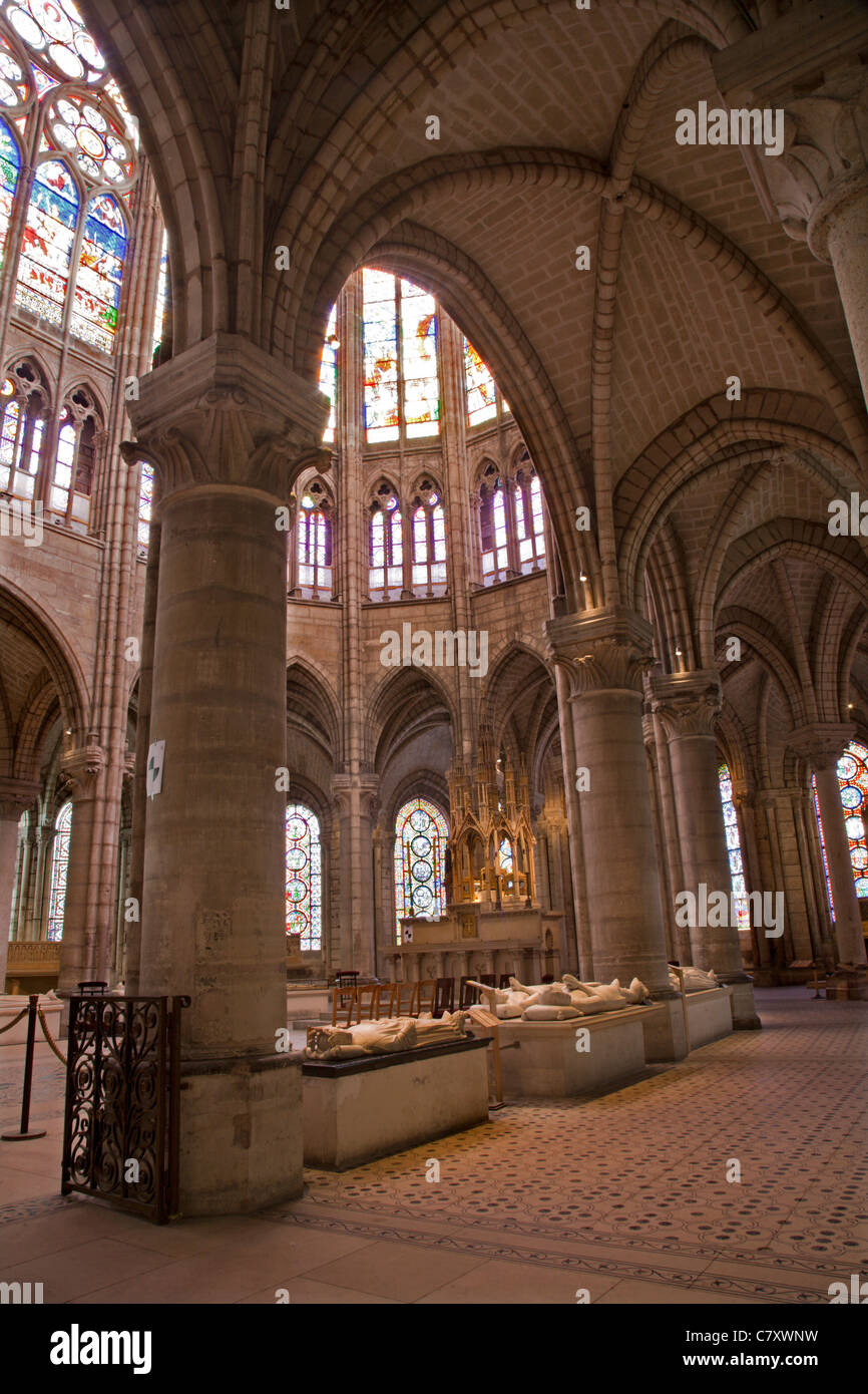 Saint denis cathedral hi-res stock photography and images - Alamy