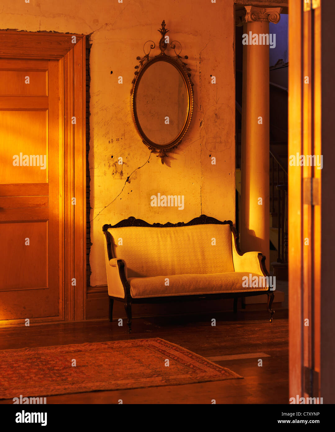 Sunlight streaming down hi-res stock photography and images - Alamy