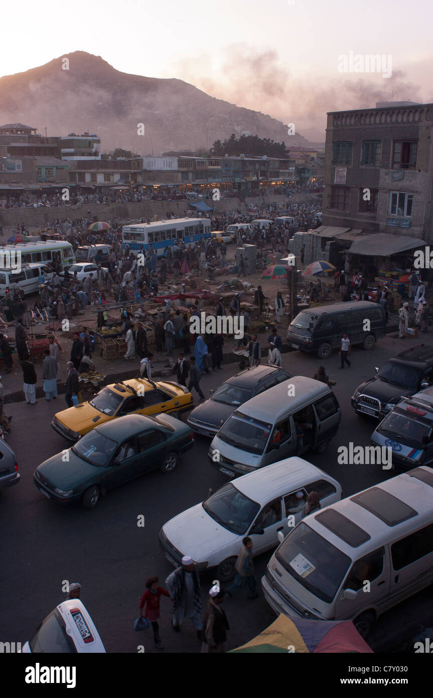 Traffic clogs the roads of central Kabul, Afghanistan Stock Photo - Alamy