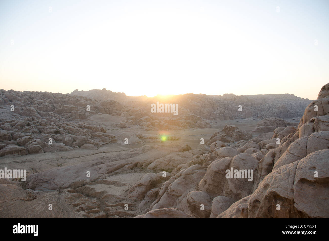 Middle east sunset desert hi-res stock photography and images - Alamy