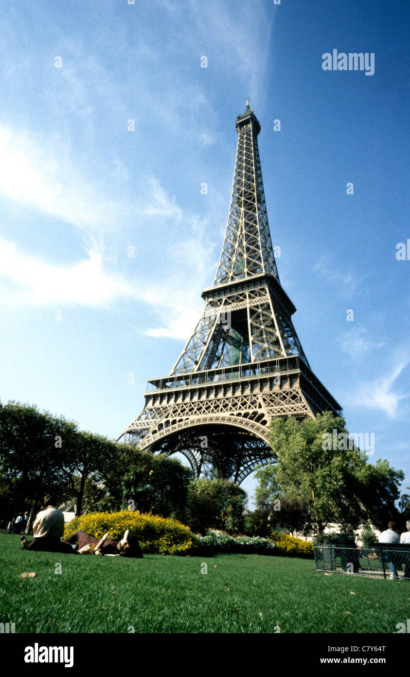 Monuments tour hi-res stock photography and images - Alamy