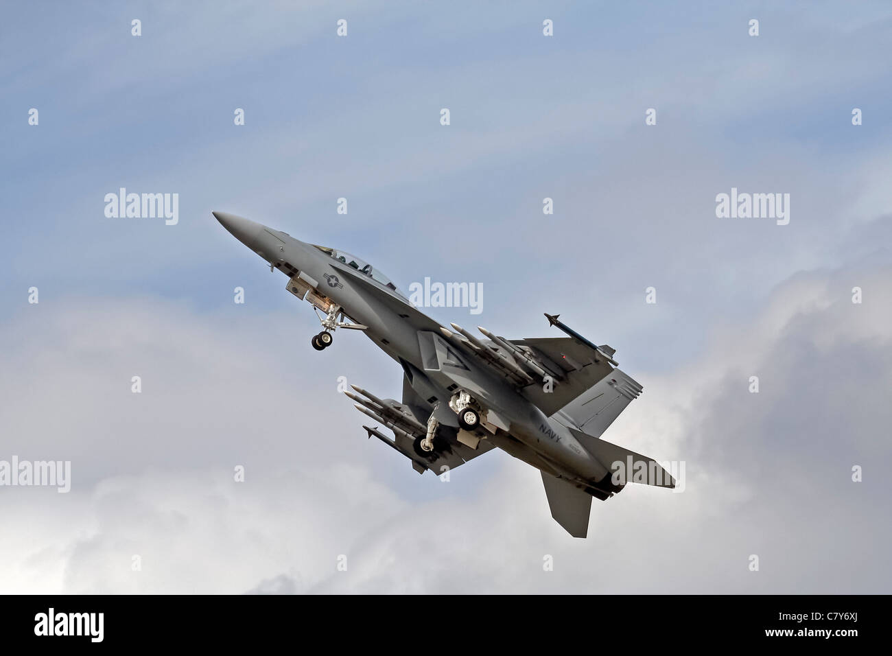 The Boeing F/A-18 Super Hornet, a carrier-capable multirole fighter ...