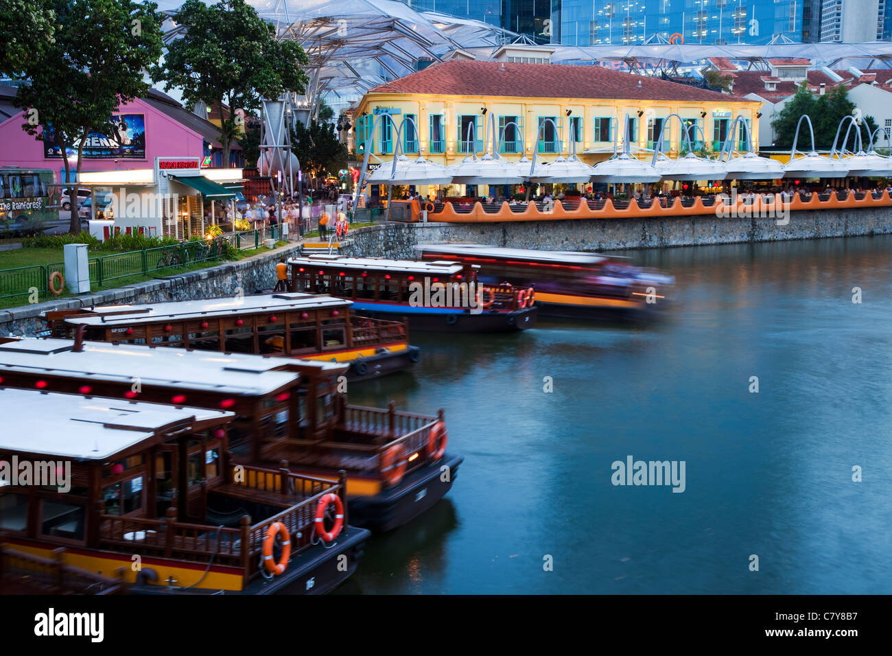Clarke quay hi-res stock photography and images - Alamy
