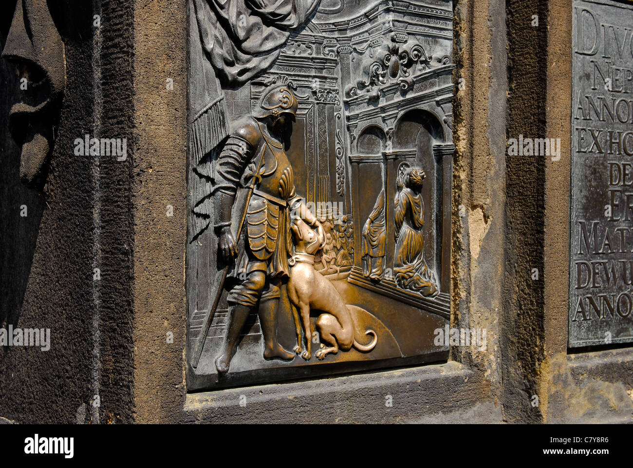 Charles bridge prague dog hi-res stock photography and images - Alamy