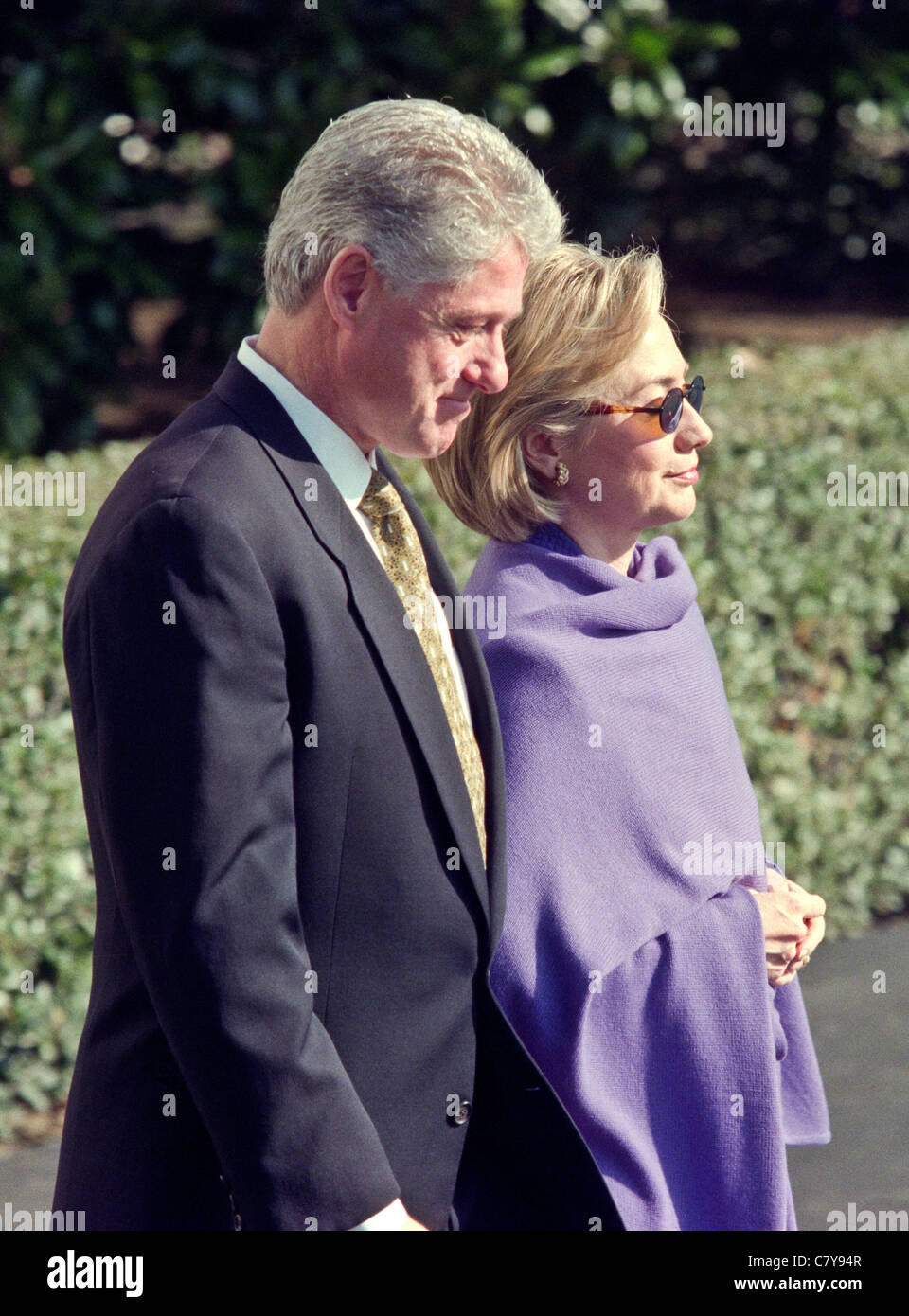 President Bill Clinton and wife Hillary depart the White House for a ...