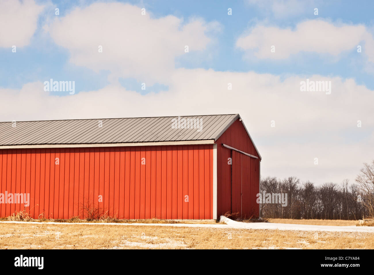 Red barn siding hi-res stock photography and images - Alamy